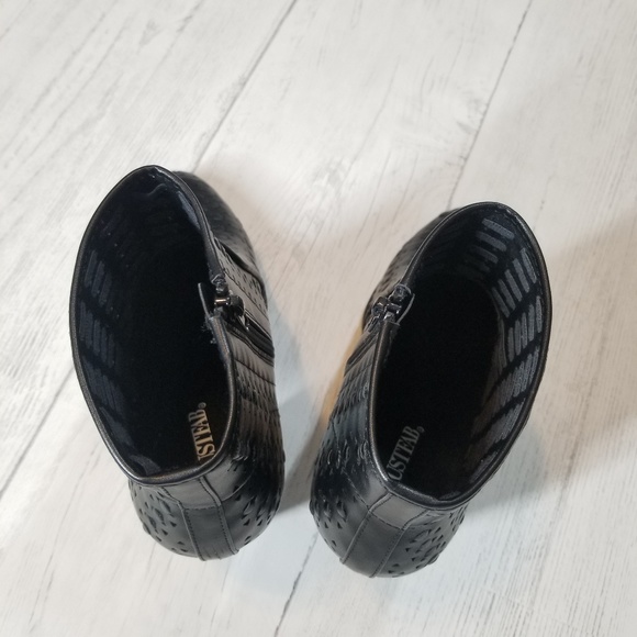 JustFab | Shoes | New Justfab Perforated Western Boots Size 75 | Poshmark